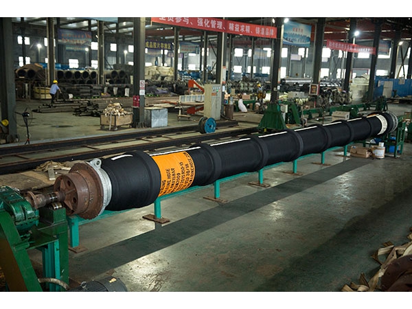 Submarine Hose wit Float Collars | Marine Hose Manufacturer | Zebung ...