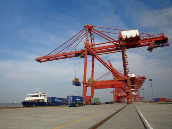 Ship-to-Shore Gantry Crane | Heavy Lifting Equipment | Zhonggong | ETW ...